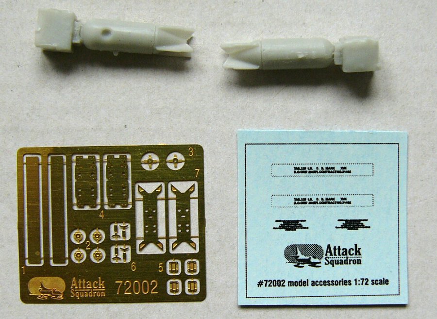 MODELIMEX Online Shop | 1/72 Depth Charge MK XVII with bomb rack | your ...
