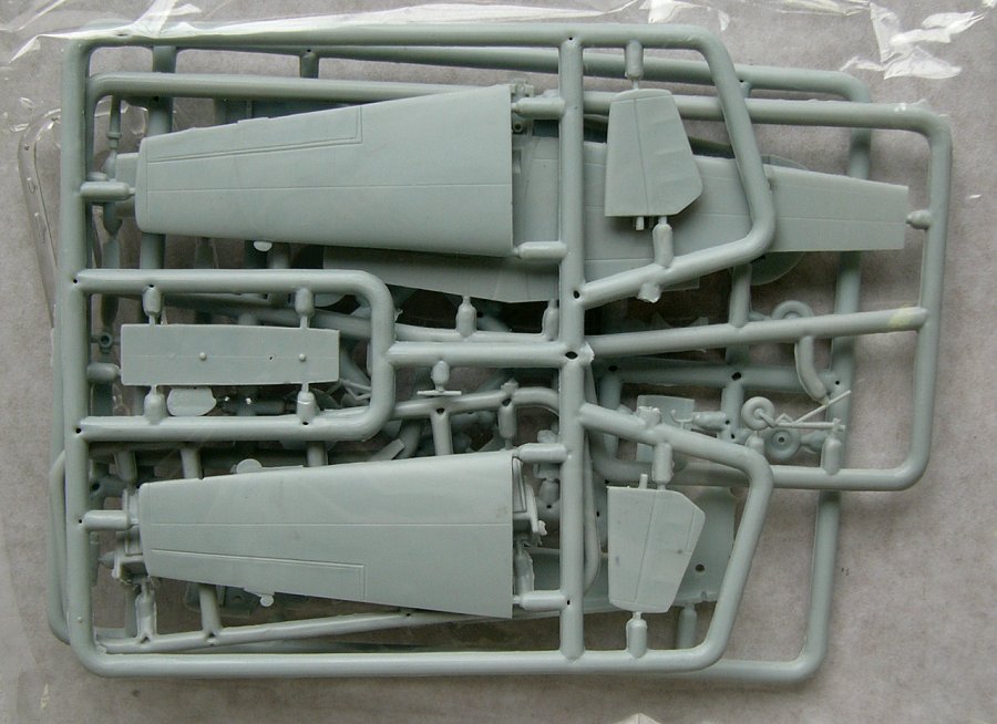MODELIMEX Online Shop | 1/72 Yak-52M | your favourite model shop