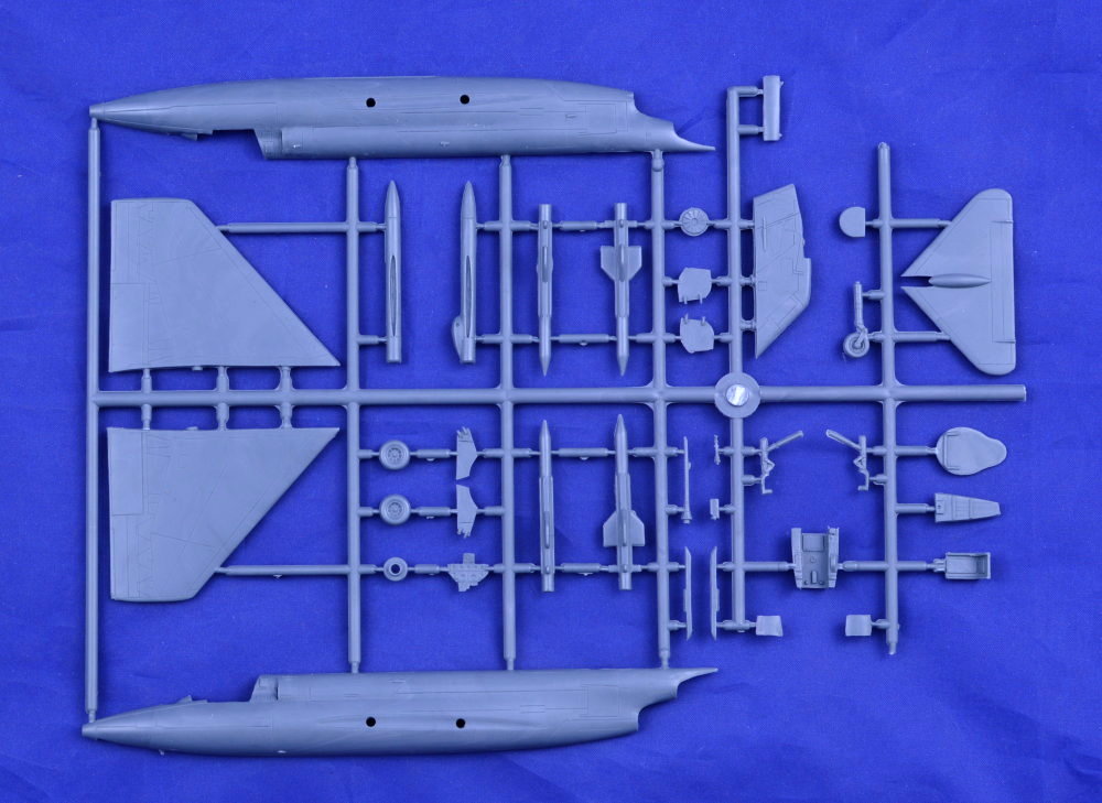 MODELIMEX Online Shop | 1/72 Saunders Roe SR-53 Rocketeer F.Mk.1 (3x ...