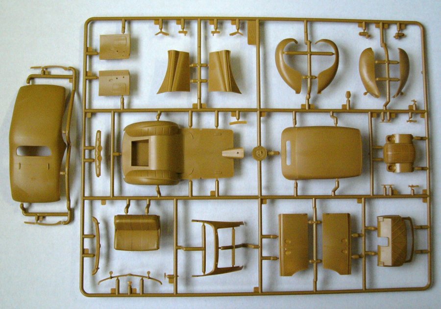 MODELIMEX Online Shop | 1/35 Admiral Saloon German Staff Car WWII ...