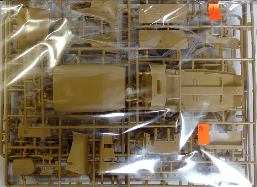 MODELIMEX Online Shop | 1/35 Typ 770K (W150) Tourenwagen w/ open cover ...