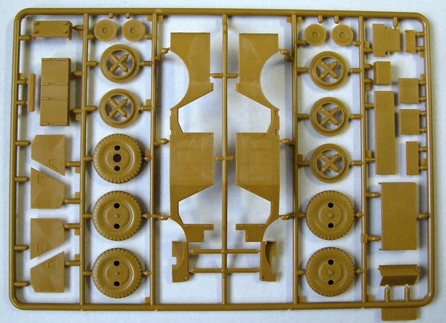 MODELIMEX Online Shop | 1/35 L1500A (Kfz.70) German Personnel Car WWII ...