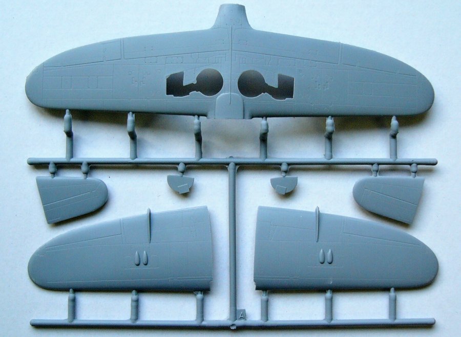 MODELIMEX Online Shop | 1/72 Fairey Firefly FR Mk.I 'ASH Radar' | your ...