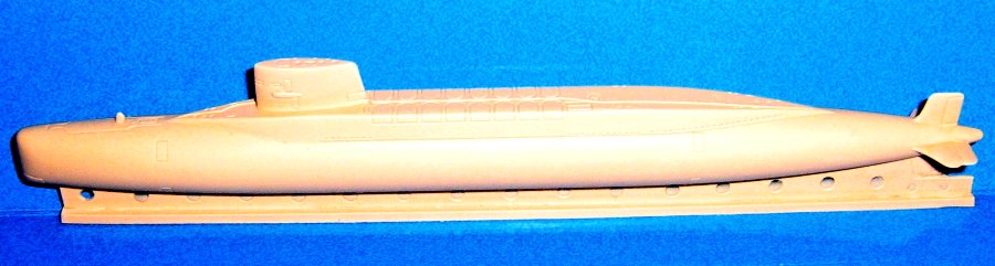 MODELIMEX Online Shop | 1/700 Redoutable class submarine | your ...