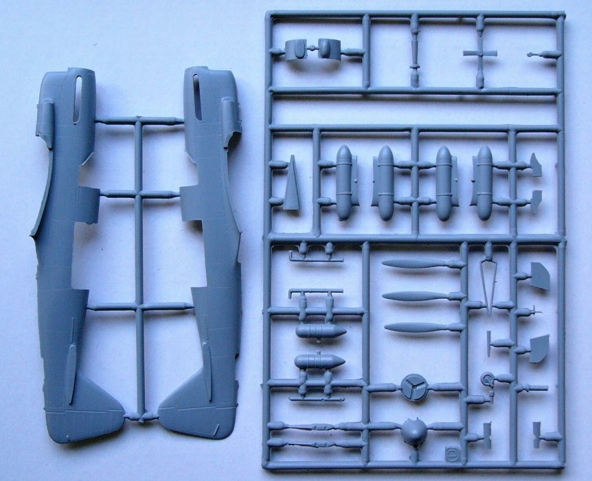 MODELIMEX Online Shop | 1/72 Fairey Firefly FR Mk.I 'ASH Radar' | your ...