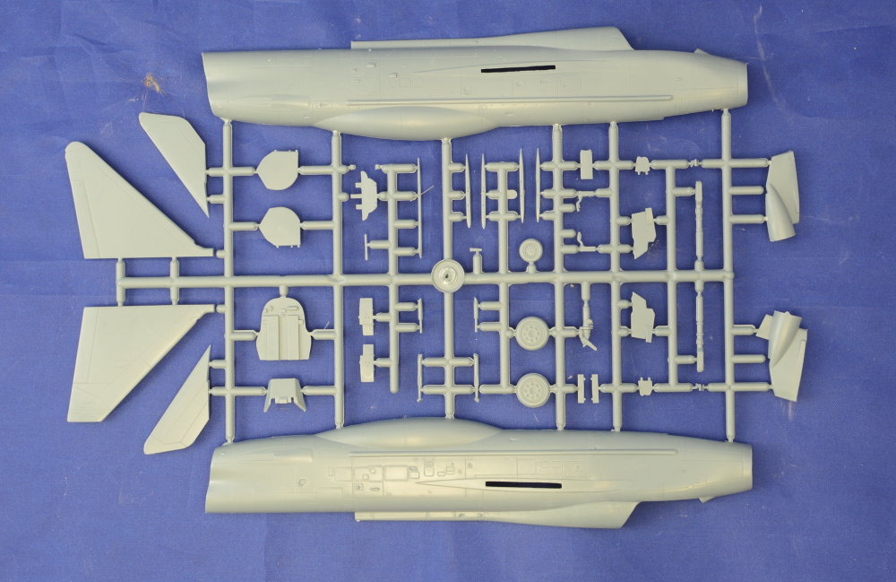 MODELIMEX Online Shop | 1/72 Lightning T.Mk.5 (3decals versions) re ...