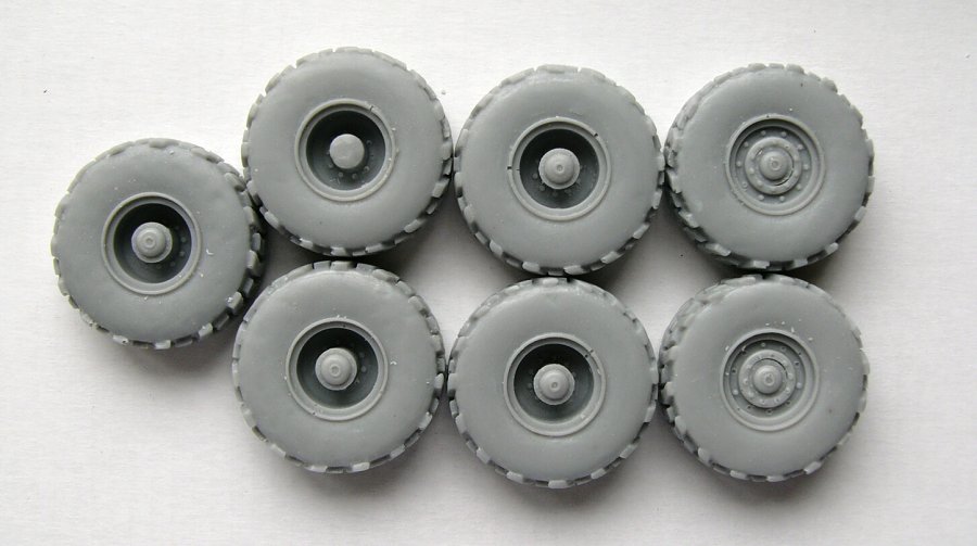 MODELIMEX Online Shop | 1/35 Wheel set M-923 Big Foot (7 wheels) | your ...