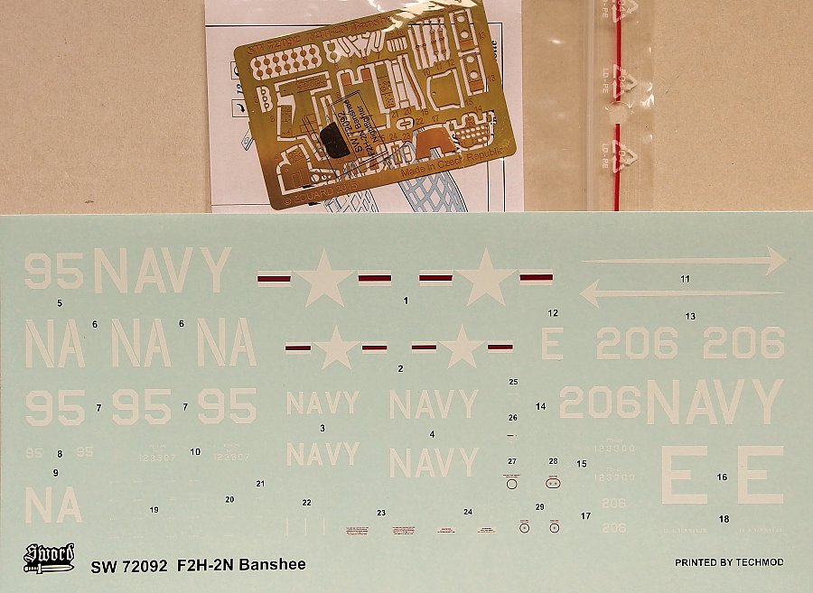 MODELIMEX Online Shop | 1/72 F2H-2N Banshee Nightfighter (2 decal vers ...