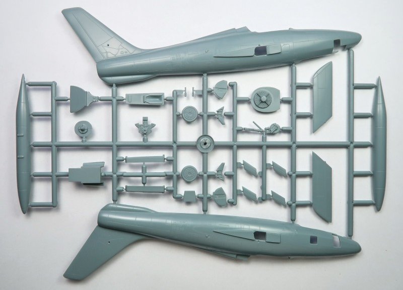 MODELIMEX Online Shop | 1/72 RF-84F Thunderflash (USAF,Luftw.,NO,France) | your favourite model shop