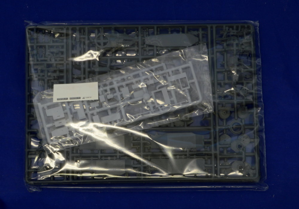 MODELIMEX Online Shop | 1/72 Renault TSF Signal Tank | your favourite ...