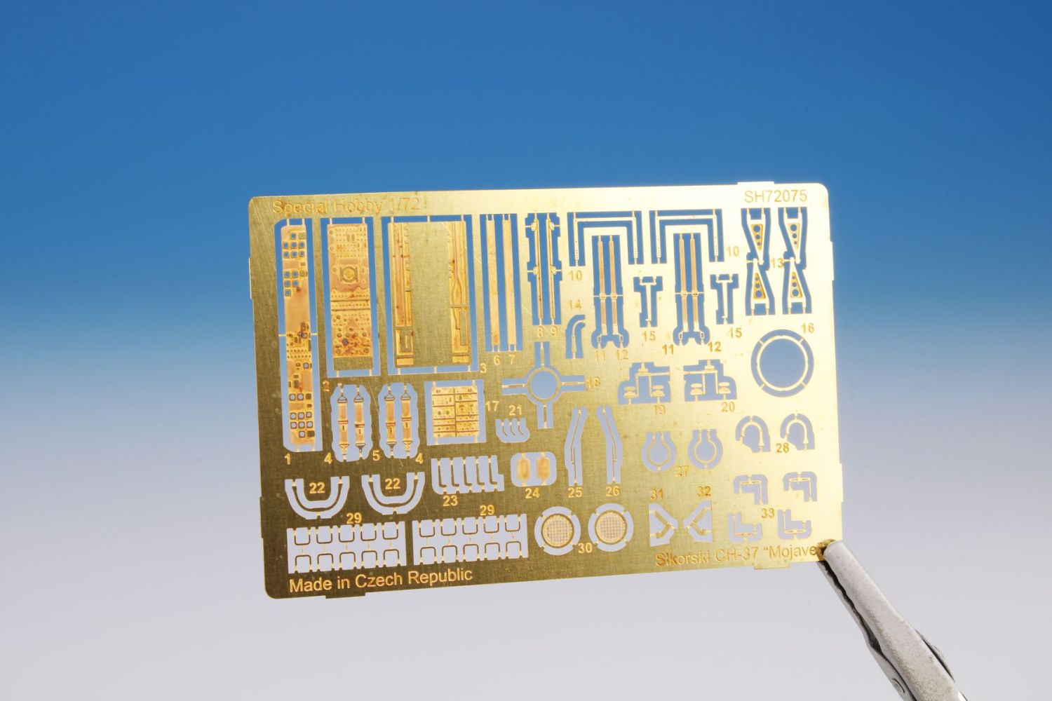 MODELIMEX Online Shop | 1/72 CH-37C 'Deuce USMC' (re-issue) | your ...